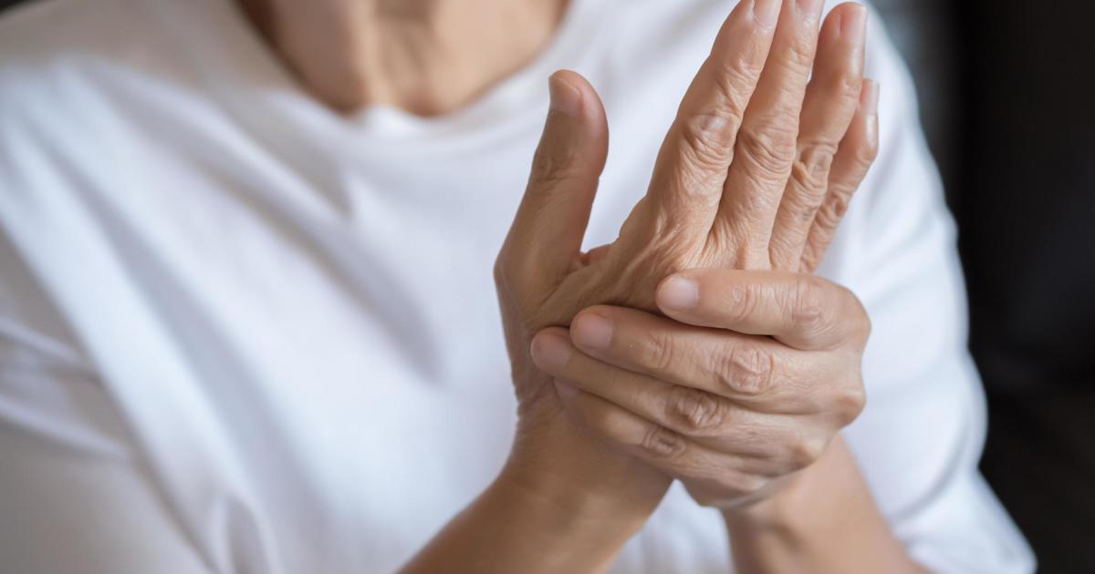 The Differences Between Lupus and Rheumatoid Arthritis The Differences Between Lupus and Rheumatoid Arthritis